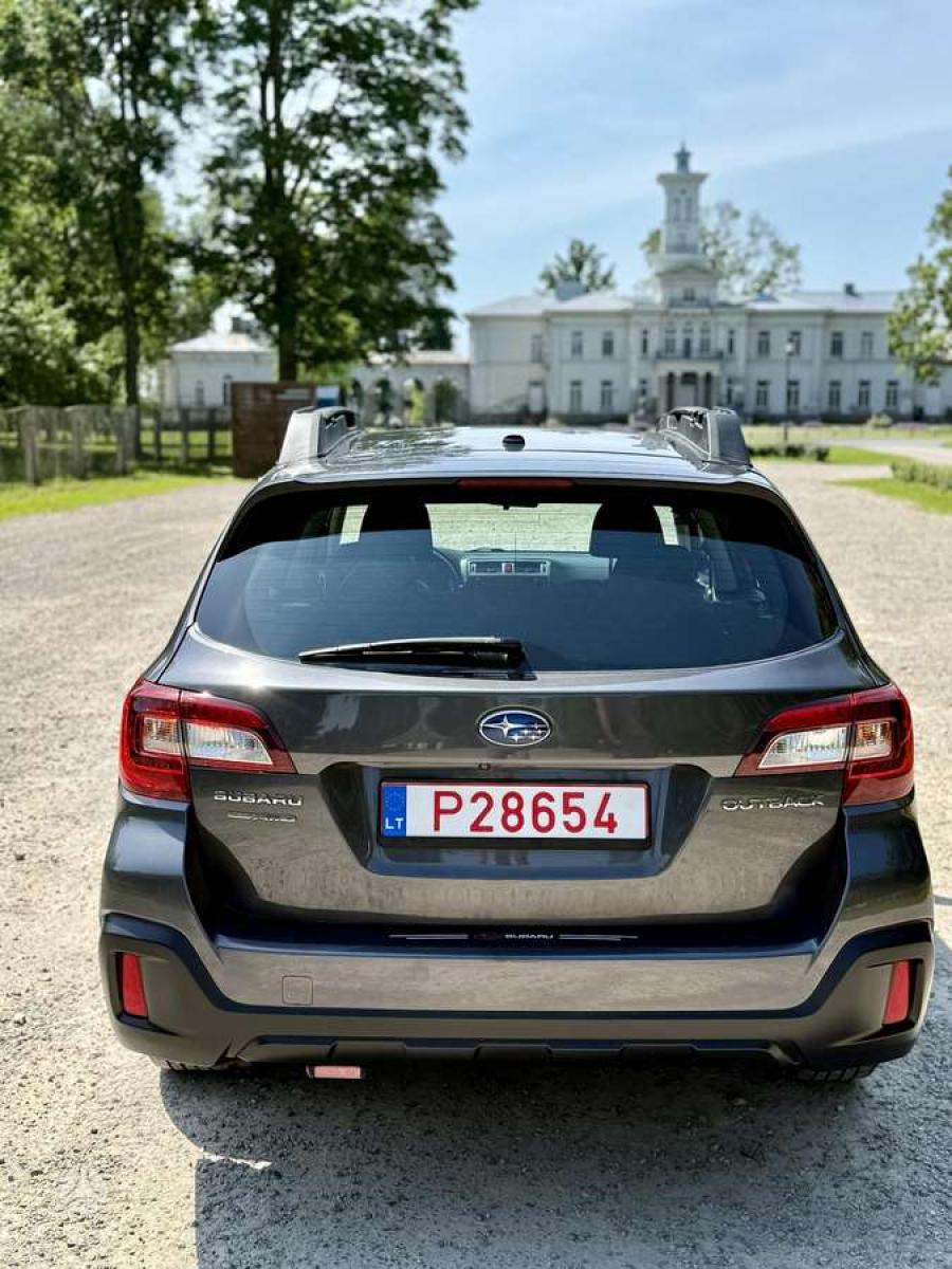 Grey Subaru Outback 2019 in Birzai, with an engine capacity of 2.50 L and mileage of 149 thousand km for 13900 €, photo 11 on AUTOMOTO.COM.LV