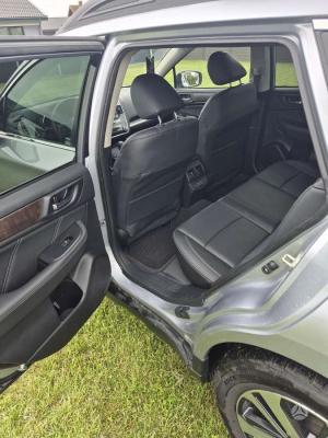 Grey Subaru Outback 2019 in Klaipeda, with an engine capacity of 2.50 L and mileage of 174 thousand km for 15800 €, photo 15 on AUTOMOTO.COM.LV