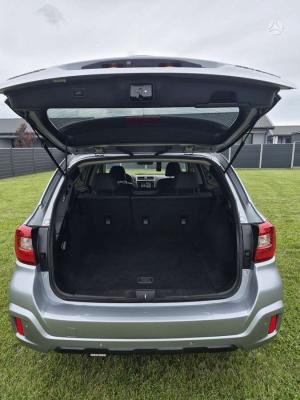 Grey Subaru Outback 2019 in Klaipeda, with an engine capacity of 2.50 L and mileage of 174 thousand km for 15800 €, photo 17 on AUTOMOTO.COM.LV