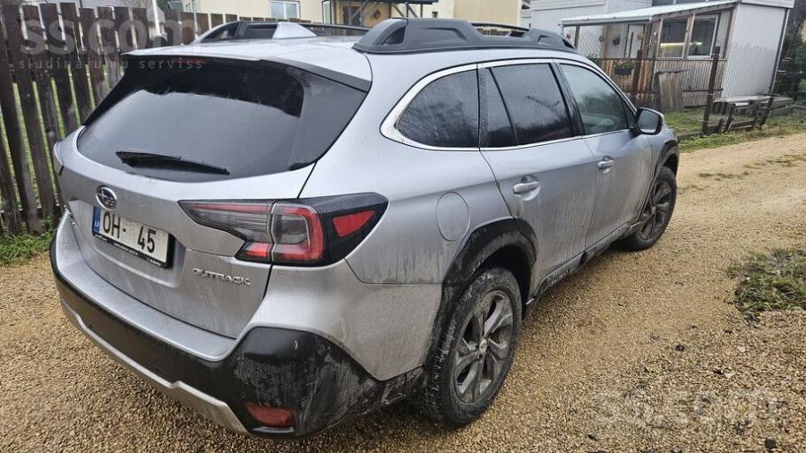 Grey Subaru Outback 2021 in Riga, with an engine capacity of 2.50 L and mileage of 66 thousand km for 25555 €, photo 2 on AUTOMOTO.COM.LV