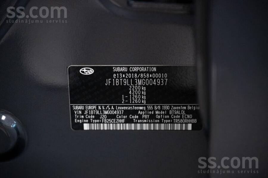 Grey Subaru Outback 2021 in Riga, with an engine capacity of 2.50 L and mileage of 64 thousand km for 22500 €, photo 9 on AUTOMOTO.COM.LV