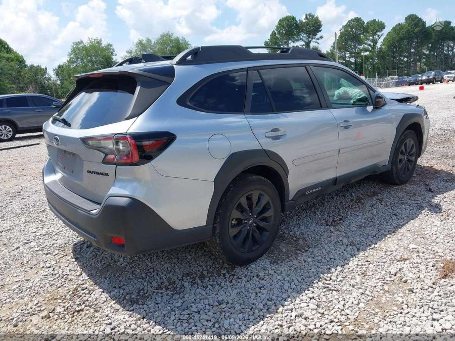 Grey Subaru Outback 2024 in Klaipeda, with an engine capacity of 0.00 L and mileage of 49 thousand km for 10500 €, photo 5 on AUTOMOTO.COM.LV