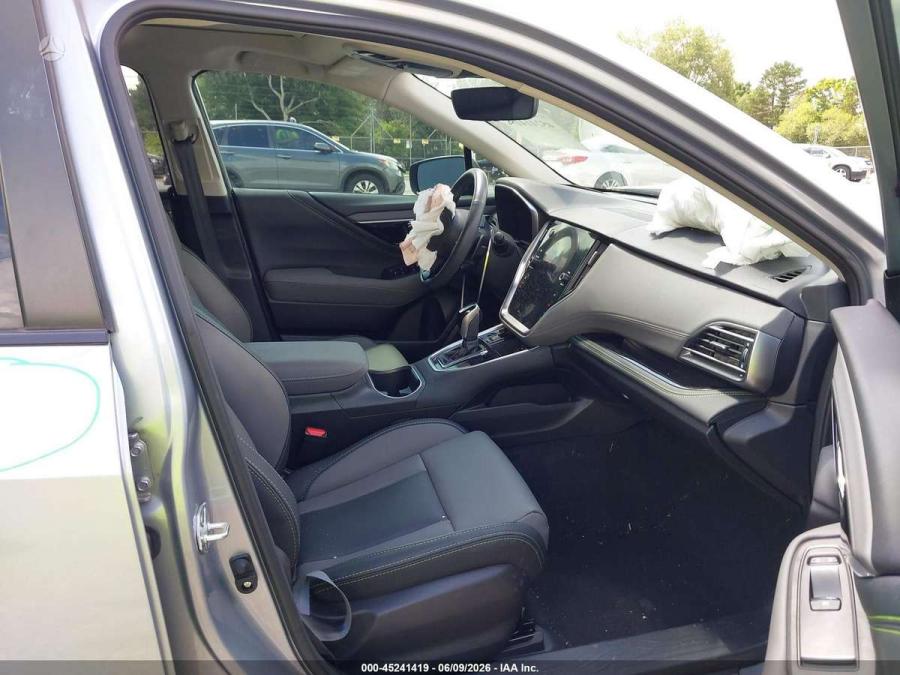 Grey Subaru Outback 2024 in Klaipeda, with an engine capacity of 0.00 L and mileage of 49 thousand km for 10500 €, photo 6 on AUTOMOTO.COM.LV