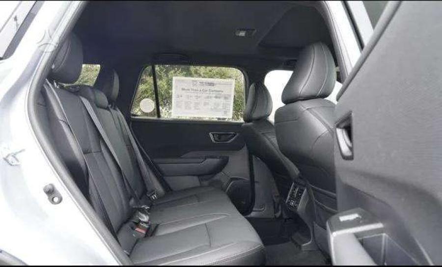 Grey Subaru Outback 2026 in Klaipeda, with an engine capacity of 2.50 L and mileage of 5 thousand km for 33500 €, photo 16 on AUTOMOTO.COM.LV