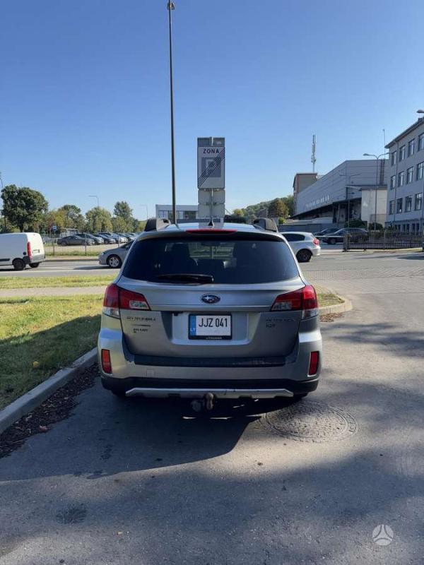 Pelēks Subaru Outback 2016 Kauņa, ar dzinēja tilpumu 2.46 L un nobraukumu 175 tūkst. km par 3300 €, foto 7 vietnē AUTOMOTO.COM.LV