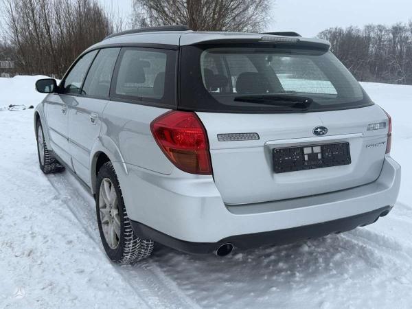 Pelēks Subaru Outback 2003 Utena, ar dzinēja tilpumu 2.46 L un nobraukumu 77 tūkst. km par 5400 €, foto 5 vietnē AUTOMOTO.COM.LV
