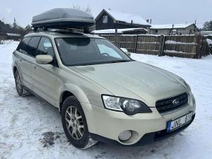 Pelēks Subaru Outback 2004 Viļņa, ar dzinēja tilpumu 2.46 L un nobraukumu 400 tūkst. km par 2499 €, foto  vietnē AUTOMOTO.COM.LV