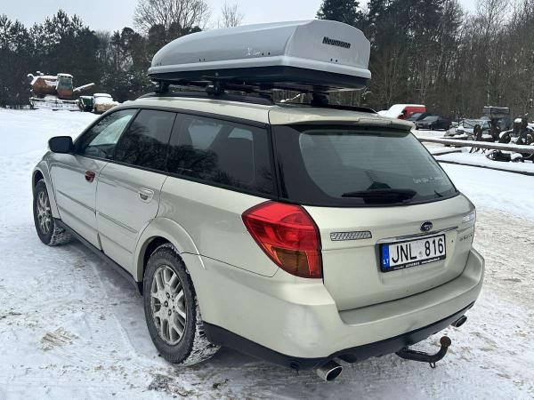 Grey Subaru Outback 2004 in Vilnius, with an engine capacity of 2.46 L and mileage of 400 thousand km for 2499 €, photo 6 on AUTOMOTO.COM.LV