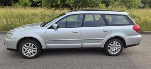 Grey Subaru Outback 2004 in Vilnius, with an engine capacity of 2.46 L and mileage of 311 thousand km for 1800 €, photo  on AUTOMOTO.COM.LV