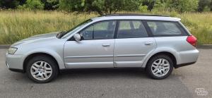 Pelēks Subaru Outback 2004 Viļņa, ar dzinēja tilpumu 2.50 L un nobraukumu 312 tūkst. km par 1400 €, foto  vietnē AUTOMOTO.COM.LV