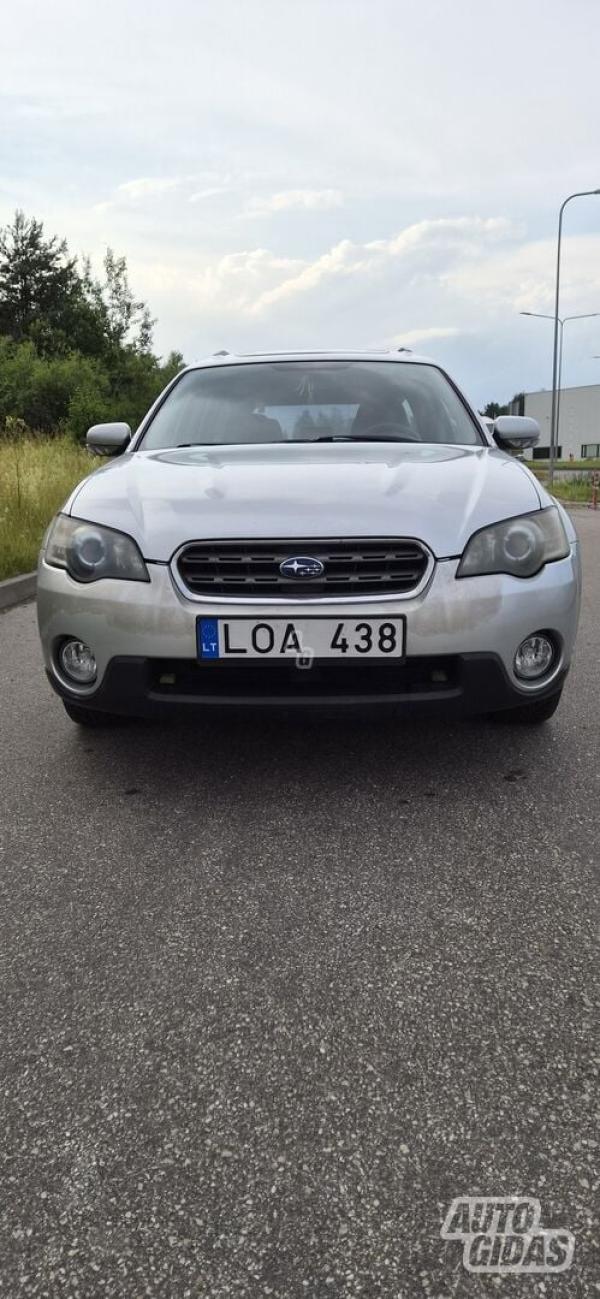Pelēks Subaru Outback 2004 Viļņa, ar dzinēja tilpumu 2.50 L un nobraukumu 312 tūkst. km par 1400 €, foto 4 vietnē AUTOMOTO.COM.LV