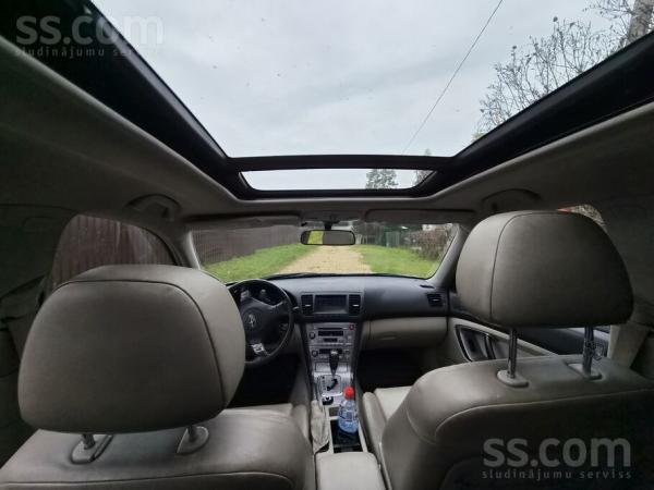 Grey Subaru Outback 2004 in Riga, with an engine capacity of 3.00 L and mileage of 320 thousand km for 1400 €, photo 5 on AUTOMOTO.COM.LV