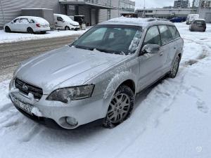 Pelēks Subaru Outback 2005 Viļņa, ar dzinēja tilpumu 2.46 L un nobraukumu 440 tūkst. km par 1750 €, foto  vietnē AUTOMOTO.COM.LV