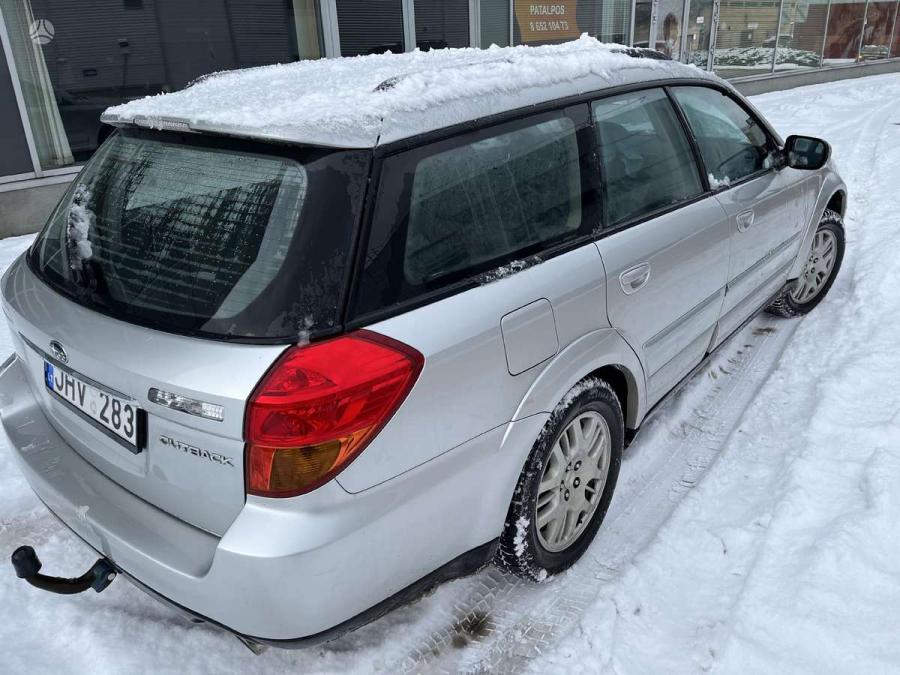 Pelēks Subaru Outback 2005 Viļņa, ar dzinēja tilpumu 2.46 L un nobraukumu 440 tūkst. km par 1750 €, foto 5 vietnē AUTOMOTO.COM.LV