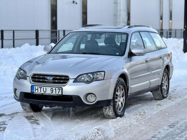Grey Subaru Outback 2005 in Vilnius, with an engine capacity of 2.46 L and mileage of 372 thousand km for 3150 €, photo 1 on AUTOMOTO.COM.LV
