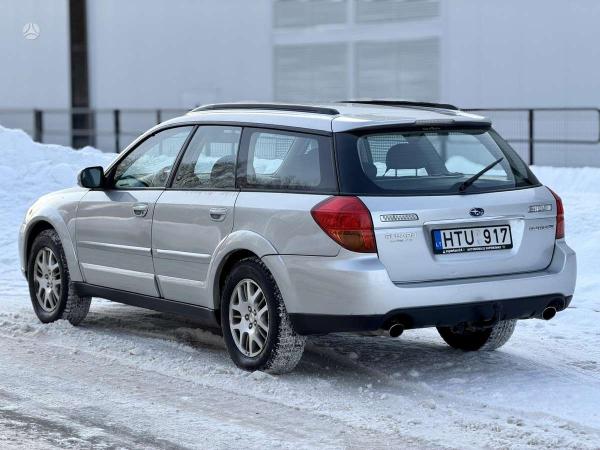 Grey Subaru Outback 2005 in Vilnius, with an engine capacity of 2.46 L and mileage of 372 thousand km for 3150 €, photo 6 on AUTOMOTO.COM.LV