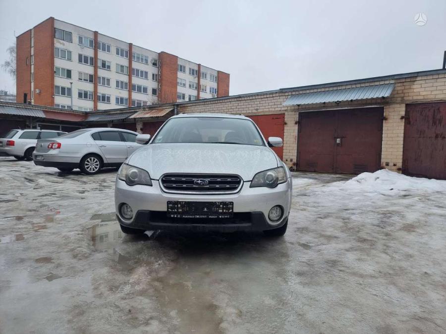 Pelēks Subaru Outback 2005 Alīta, ar dzinēja tilpumu 2.50 L un nobraukumu 246 tūkst. km par 2699 €, foto 4 vietnē AUTOMOTO.COM.LV