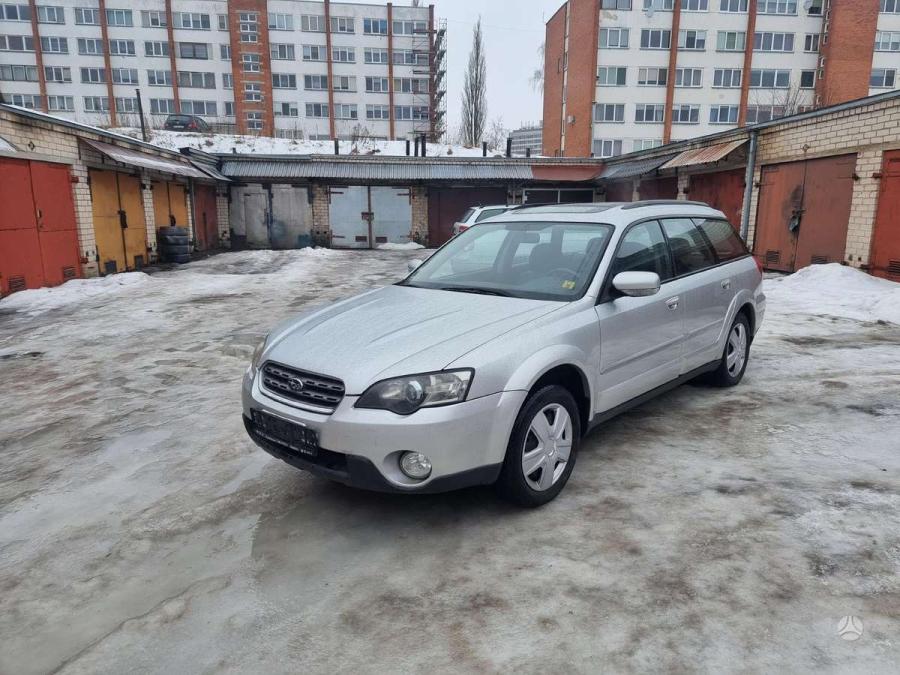 Pelēks Subaru Outback 2005 Alīta, ar dzinēja tilpumu 2.50 L un nobraukumu 246 tūkst. km par 2699 €, foto 5 vietnē AUTOMOTO.COM.LV
