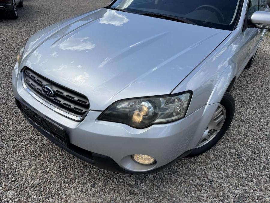 Grey Subaru Outback 2005 in Utena, with an engine capacity of 2.46 L and mileage of 245 thousand km for 4000 €, photo 6 on AUTOMOTO.COM.LV