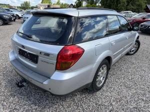 Grey Subaru Outback 2005 in Utena, with an engine capacity of 2.46 L and mileage of 245 thousand km for 4000 €, photo 9 on AUTOMOTO.COM.LV