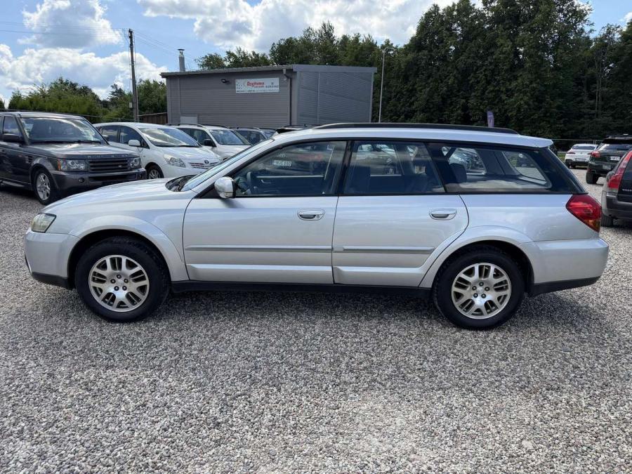 Grey Subaru Outback 2005 in Utena, with an engine capacity of 2.46 L and mileage of 245 thousand km for 4000 €, photo 16 on AUTOMOTO.COM.LV