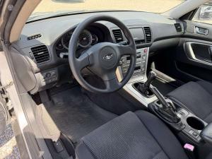 Grey Subaru Outback 2005 in Utena, with an engine capacity of 2.46 L and mileage of 245 thousand km for 4000 €, photo 25 on AUTOMOTO.COM.LV