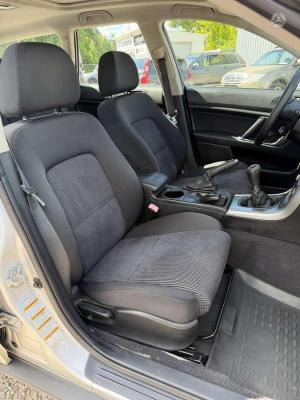 Grey Subaru Outback 2005 in Utena, with an engine capacity of 2.46 L and mileage of 245 thousand km for 4000 €, photo 30 on AUTOMOTO.COM.LV