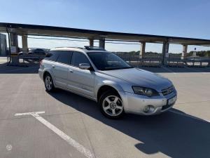Grey Subaru Outback 2005 in Vilnius, with an engine capacity of 2.50 L and mileage of 240 thousand km for 1850 €, photo 4 on AUTOMOTO.COM.LV