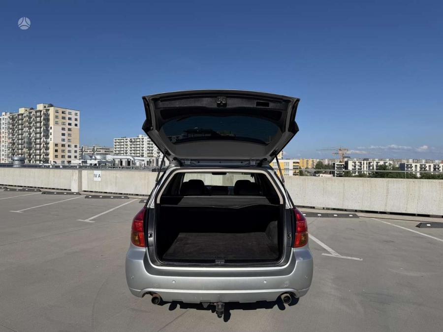 Grey Subaru Outback 2005 in Vilnius, with an engine capacity of 2.50 L and mileage of 240 thousand km for 1850 €, photo 10 on AUTOMOTO.COM.LV