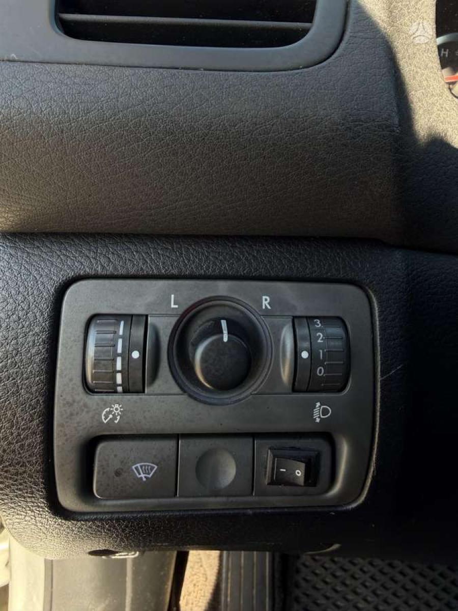 Grey Subaru Outback 2005 in Vilnius, with an engine capacity of 2.50 L and mileage of 240 thousand km for 1850 €, photo 22 on AUTOMOTO.COM.LV