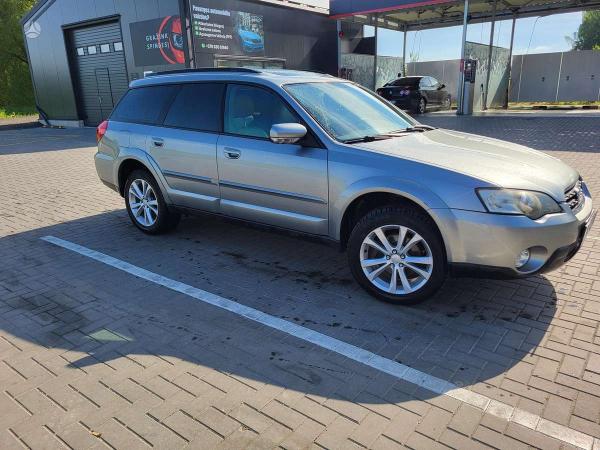 Grey Subaru Outback 2005 in Marijampole, with an engine capacity of 3.00 L and mileage of 420 thousand km for 1700 €, photo 3 on AUTOMOTO.COM.LV