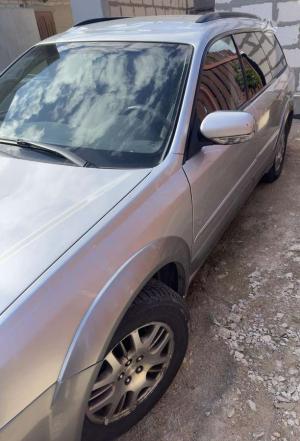 Grey Subaru Outback 2005 in Vilnius, with an engine capacity of 2.46 L and mileage of 429 thousand km for 700 €, photo 3 on AUTOMOTO.COM.LV