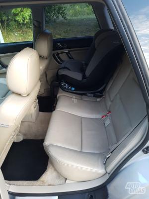 Pelēks Subaru Outback 2005 Viļņa, ar dzinēja tilpumu 3.00 L un nobraukumu 355 tūkst. km par 1800 €, foto 10 vietnē AUTOMOTO.COM.LV