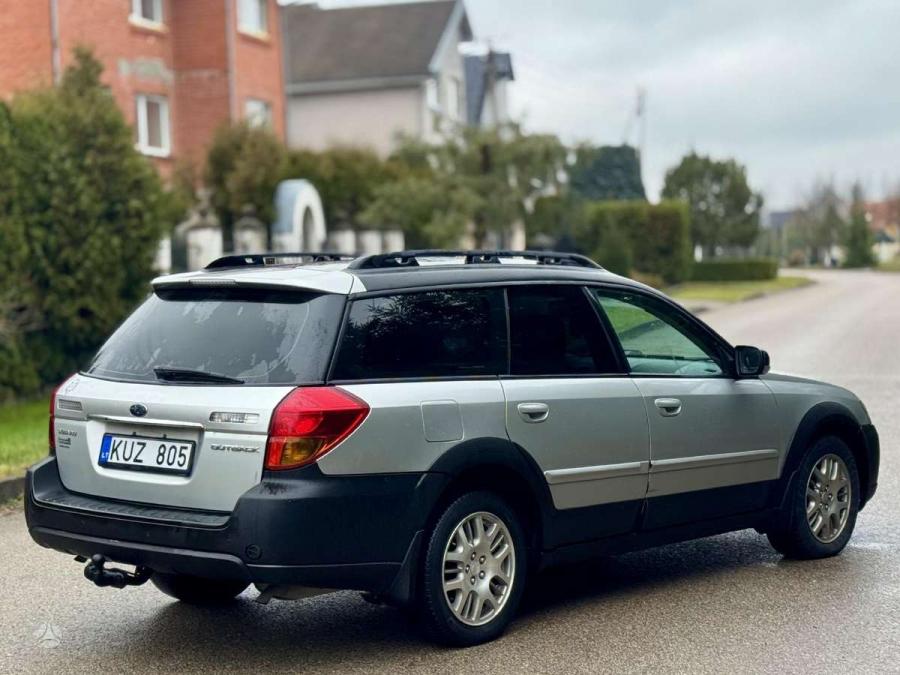 Grey Subaru Outback 2006 in Radviliskis, with an engine capacity of 2.50 L and mileage of 380 thousand km for 2250 €, photo 8 on AUTOMOTO.COM.LV