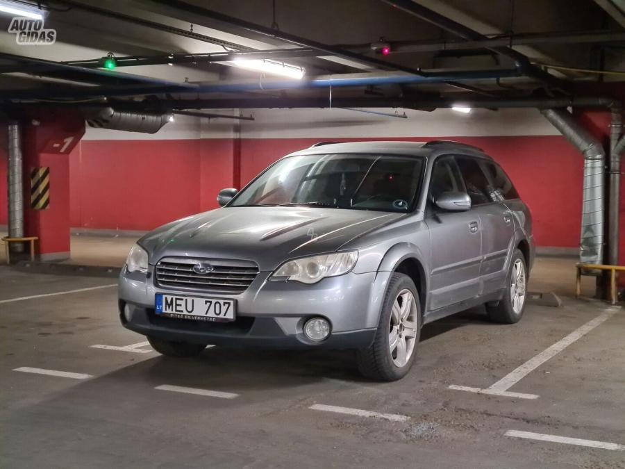 Grey Subaru Outback 2006 in Vilnius, with an engine capacity of 2.50 L and mileage of 291 thousand km for 1750 €, photo 1 on AUTOMOTO.COM.LV