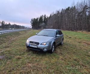 Pelēks Subaru Outback 2006 Tallina, ar dzinēja tilpumu 2.50 L un nobraukumu 320 tūkst. km par 1700 €, foto 3 vietnē AUTOMOTO.COM.LV