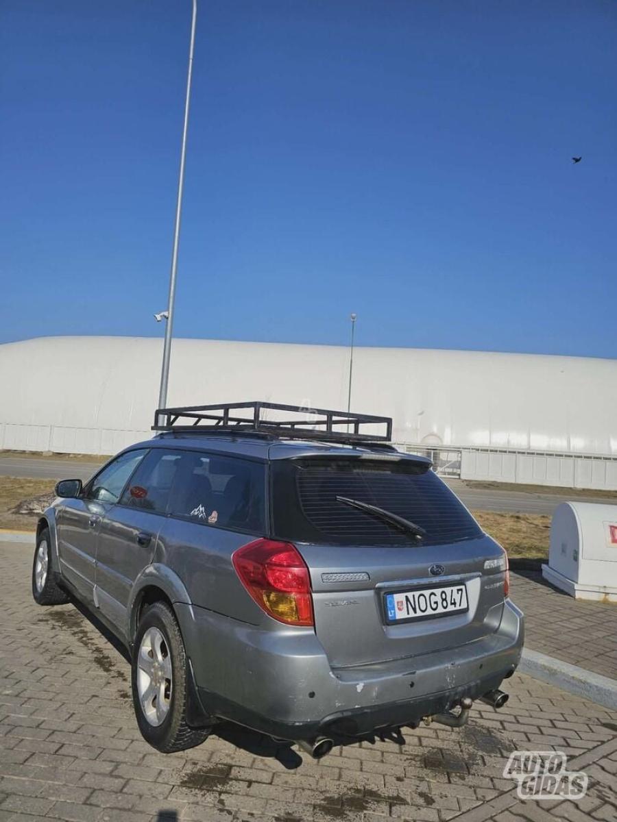 Grey Subaru Outback 2006 in Klaipeda, with an engine capacity of 2.50 L and mileage of 359 thousand km for 1800 €, photo 7 on AUTOMOTO.COM.LV