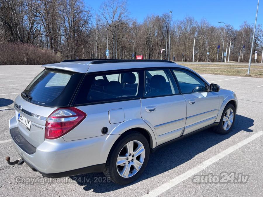 Grey Subaru Outback 2006 in Tartu, with an engine capacity of 2.50 L and mileage of 273 thousand km for 2490 €, photo 3 on AUTOMOTO.COM.LV