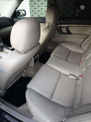 Grey Subaru Outback 2006 in Kaunas, with an engine capacity of 3.00 L and mileage of 360 thousand km for 4200 €, photo 9 on AUTOMOTO.COM.LV
