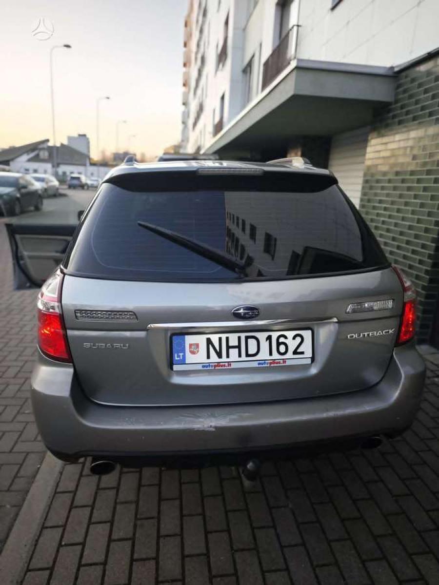 Grey Subaru Outback 2006 in Kaunas, with an engine capacity of 3.00 L and mileage of 360 thousand km for 4200 €, photo 14 on AUTOMOTO.COM.LV