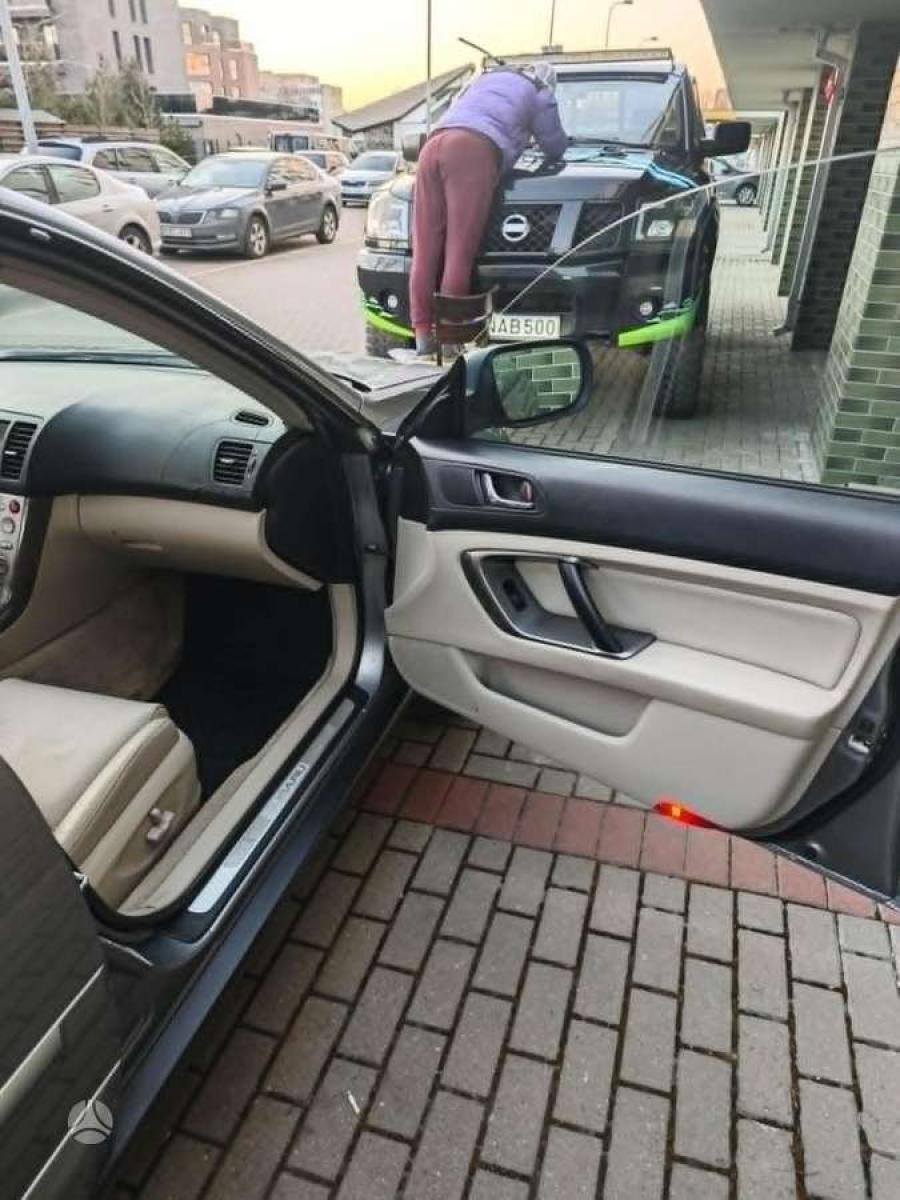 Grey Subaru Outback 2006 in Kaunas, with an engine capacity of 3.00 L and mileage of 360 thousand km for 4200 €, photo 17 on AUTOMOTO.COM.LV