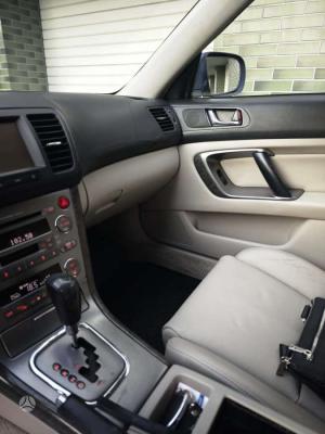 Grey Subaru Outback 2006 in Kaunas, with an engine capacity of 3.00 L and mileage of 360 thousand km for 4200 €, photo 19 on AUTOMOTO.COM.LV