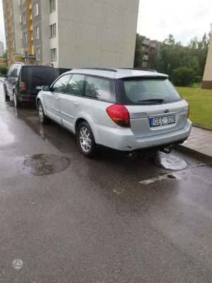 Pelēks Subaru Outback 2006 Panevēža, ar dzinēja tilpumu 2.50 L un nobraukumu 301 tūkst. km par 1450 €, foto 3 vietnē AUTOMOTO.COM.LV