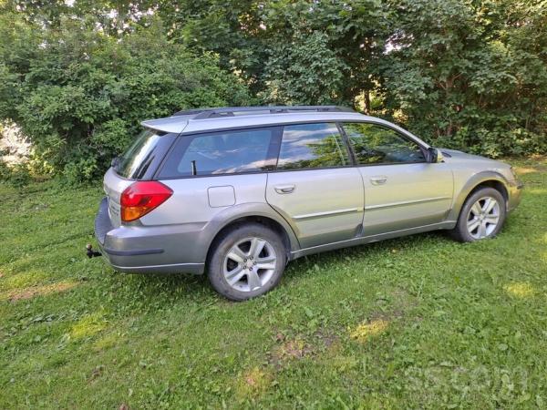 Pelēks Subaru Outback 2006 Rīga, ar dzinēja tilpumu 2.50 L un nobraukumu 188 tūkst. km par 3300 €, foto 2 vietnē AUTOMOTO.COM.LV