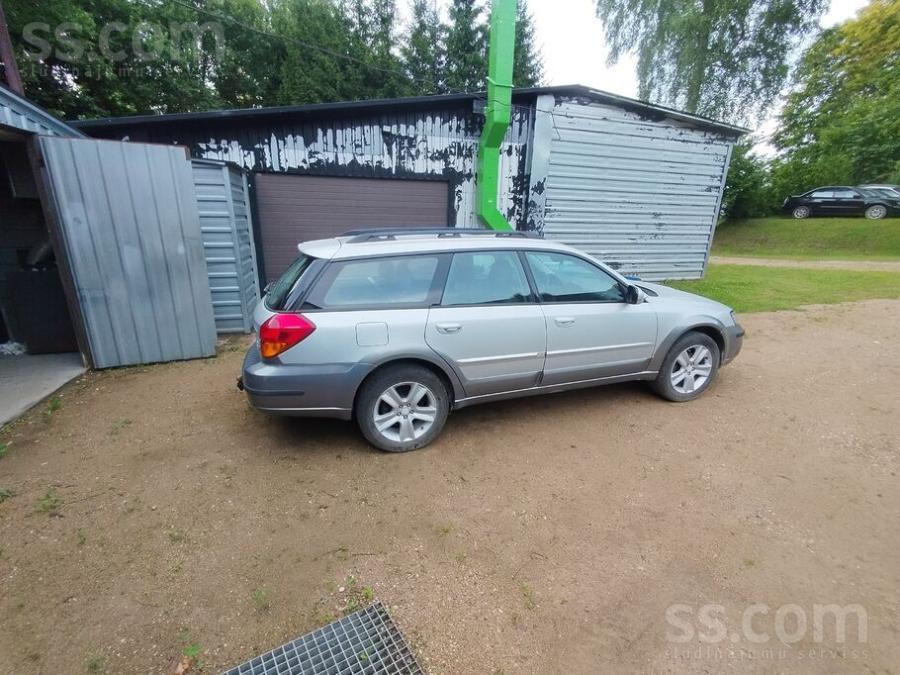 Grey Subaru Outback 2006 in Riga, with an engine capacity of 2.50 L and mileage of 188 thousand km for 3300 €, photo 5 on AUTOMOTO.COM.LV
