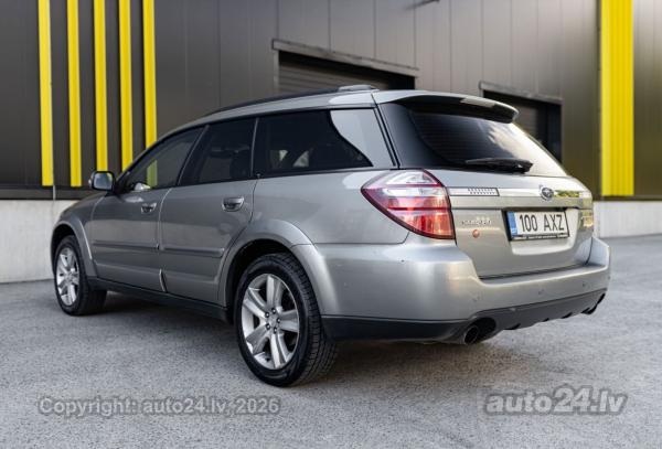 Grey Subaru Outback 2006 in Tallinn, with an engine capacity of 2.50 L and mileage of 258 thousand km for 2999 €, photo 6 on AUTOMOTO.COM.LV