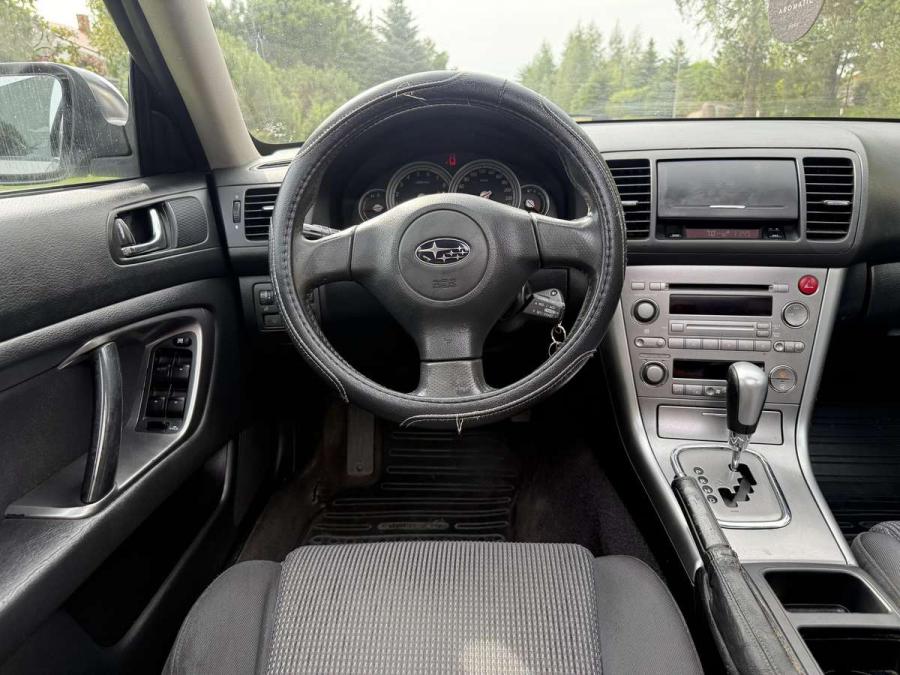 Pelēks Subaru Outback 2006 Viļņa, ar dzinēja tilpumu 2.46 L un nobraukumu 243 tūkst. km par 2450 €, foto 15 vietnē AUTOMOTO.COM.LV