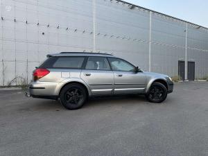 Grey Subaru Outback 2006 in Utena, with an engine capacity of 2.46 L and mileage of 242 thousand km for 3750 €, photo 3 on AUTOMOTO.COM.LV