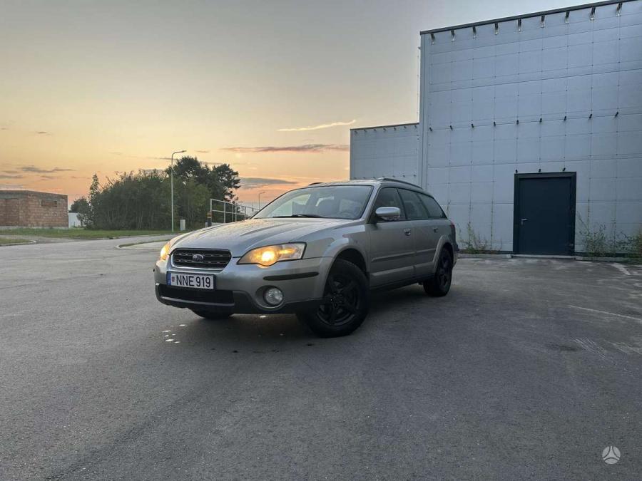 Grey Subaru Outback 2006 in Utena, with an engine capacity of 2.46 L and mileage of 242 thousand km for 3750 €, photo 5 on AUTOMOTO.COM.LV