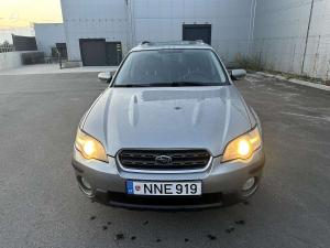 Grey Subaru Outback 2006 in Utena, with an engine capacity of 2.46 L and mileage of 242 thousand km for 3750 €, photo 6 on AUTOMOTO.COM.LV